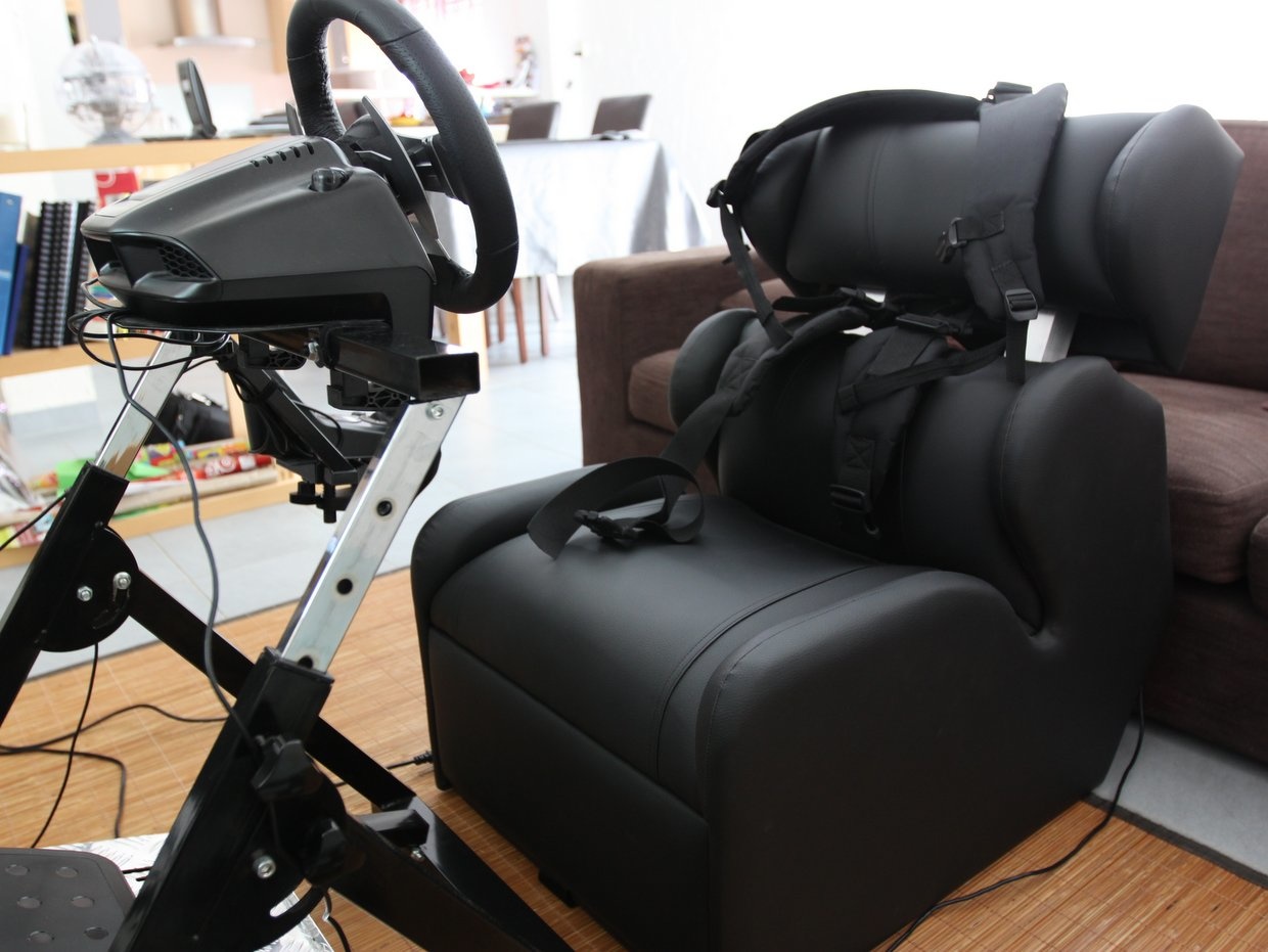 Test du GS-105 de Geko System par LIVE-SIM - Simrace-Blog