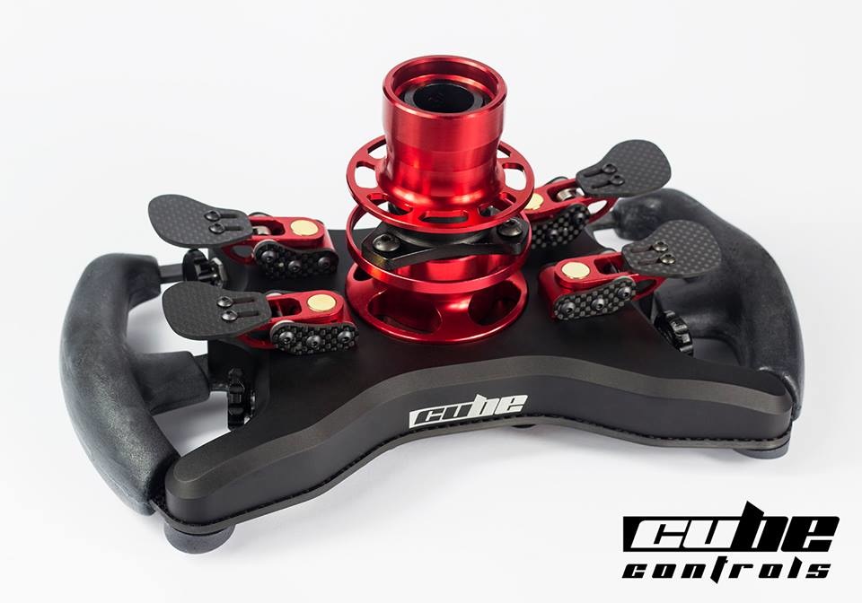 Le volant Formula Wheel de chez CUBE CONTROLS en review chez Floeb07 ...