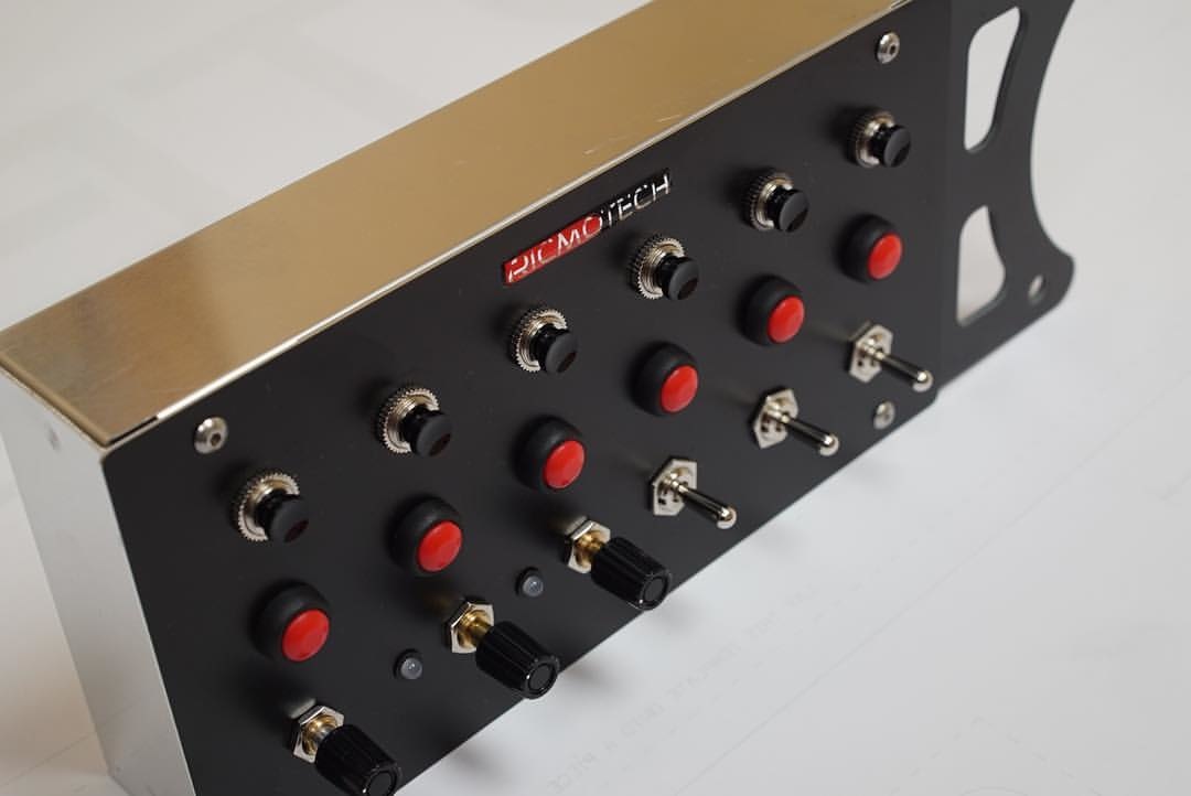 Des Button-box pour OSW MiGe chez Ricmotech - Simrace-Blog