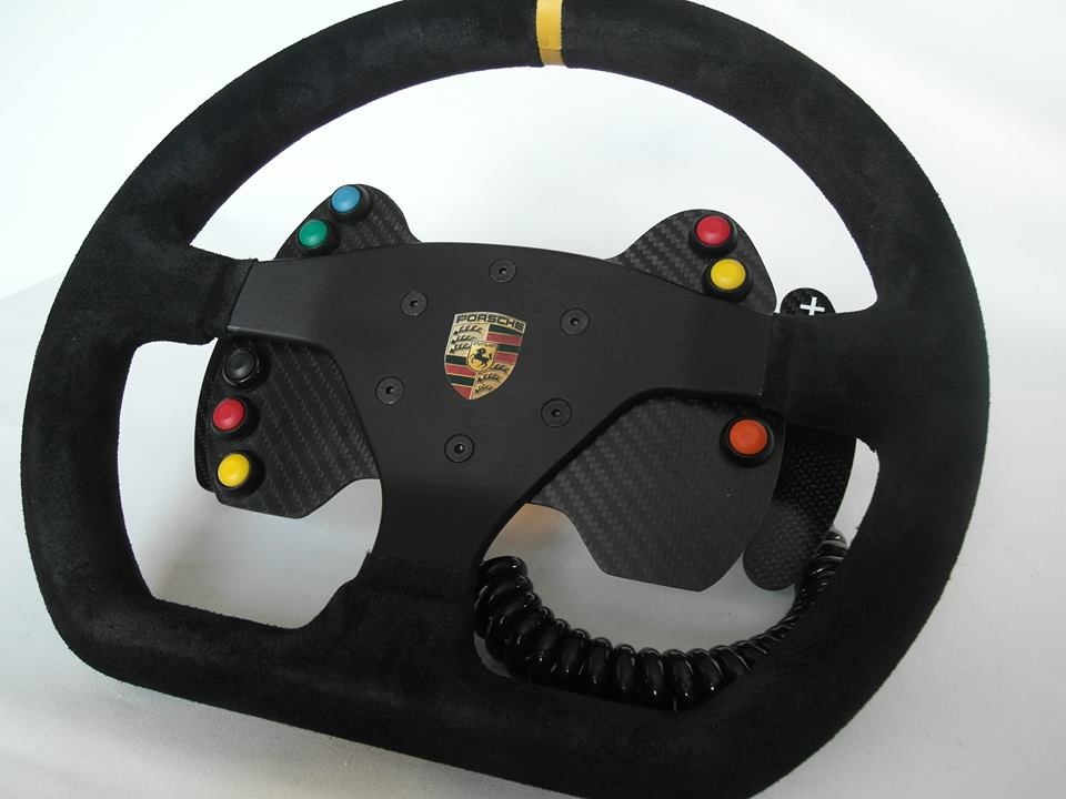 Button plate pour volant Porsche chez NSH Racing - Simrace-Blog