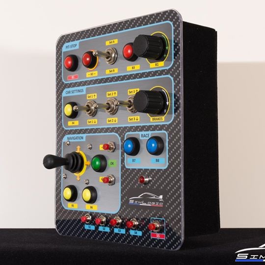 RaceBox de SIMLOGIC : Une button-box bien pensée ! - Simrace-Blog
