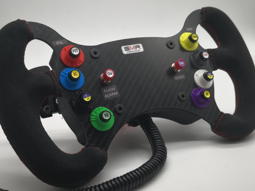 Nouveau volant GT3 pour SPEED MAX RACING : Mais c'est un Merc ...